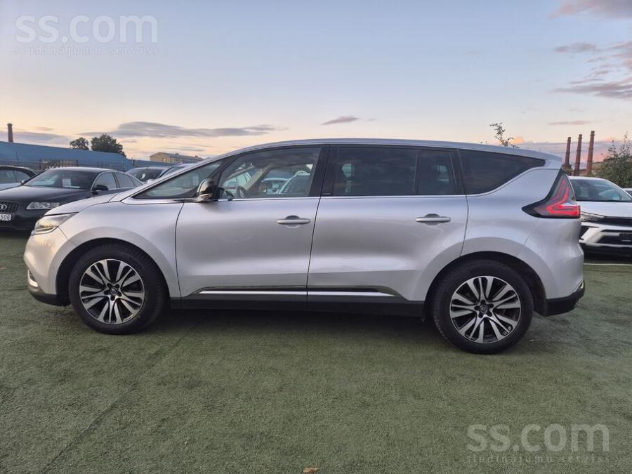 Grey Renault Espace 2017 in Liepaja, with an engine capacity of 1.60 L and mileage of 182 thousand km for 10600 €, photo 9 on AUTOMOTO.COM.LV