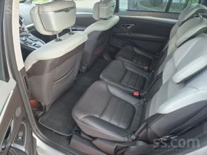 Grey Renault Espace 2017 in Liepaja, with an engine capacity of 1.60 L and mileage of 182 thousand km for 10600 €, photo 29 on AUTOMOTO.COM.LV