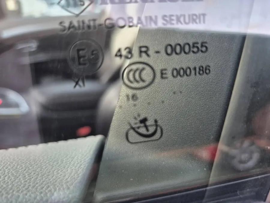 Pelēks Renault Espace 2017 Liepāja, ar dzinēja tilpumu 1.60 L un nobraukumu 0 tūkst. km par 10600 €, foto 13 vietnē AUTOMOTO.COM.LV