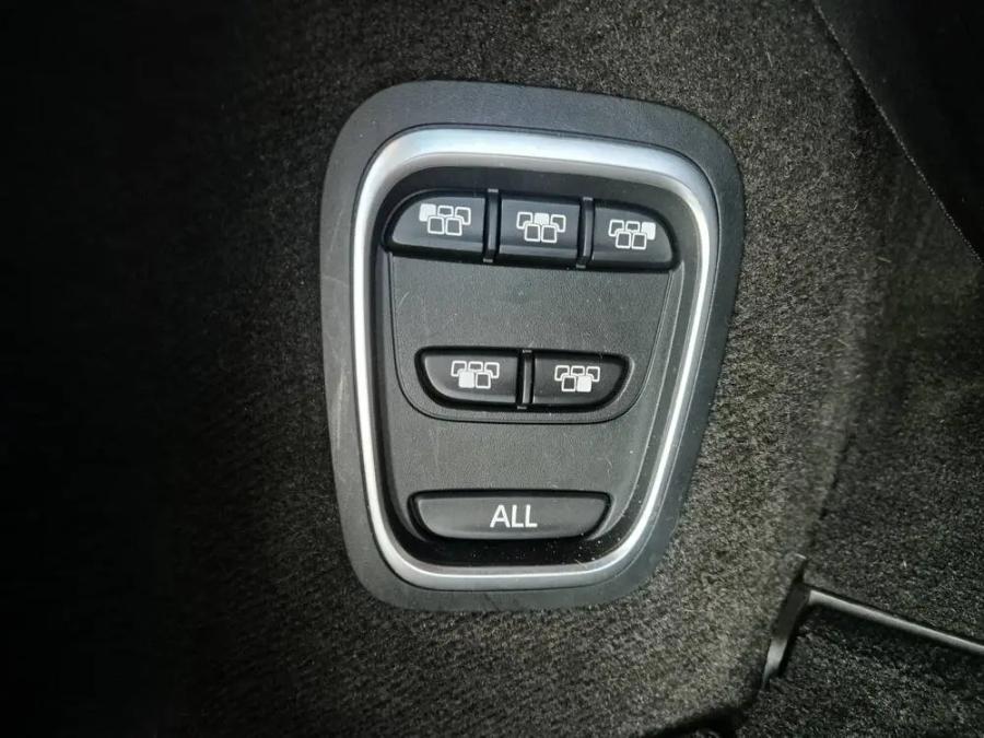 Pelēks Renault Espace 2017 Liepāja, ar dzinēja tilpumu 1.60 L un nobraukumu 0 tūkst. km par 10600 €, foto 34 vietnē AUTOMOTO.COM.LV