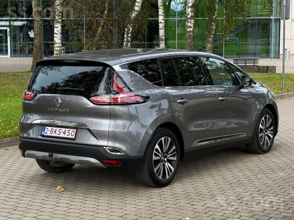 Grey Renault Espace 2017 in Jelgava, with an engine capacity of 1.60 L and mileage of 207 thousand km for 13990 €, photo 4 on AUTOMOTO.COM.LV