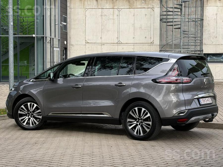 Grey Renault Espace 2017 in Jelgava, with an engine capacity of 1.60 L and mileage of 207 thousand km for 13990 €, photo 12 on AUTOMOTO.COM.LV