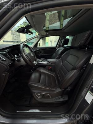 Grey Renault Espace 2017 in Jelgava, with an engine capacity of 1.60 L and mileage of 207 thousand km for 13990 €, photo 17 on AUTOMOTO.COM.LV