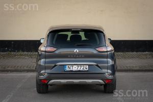 Grey Renault Espace 2018 in Talsi, with an engine capacity of 1.60 L and mileage of 260 thousand km for 12950 €, photo 6 on AUTOMOTO.COM.LV