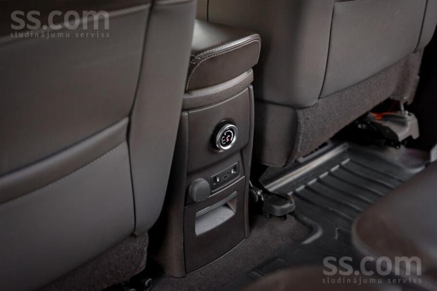 Grey Renault Espace 2018 in Talsi, with an engine capacity of 1.60 L and mileage of 260 thousand km for 12950 €, photo 27 on AUTOMOTO.COM.LV