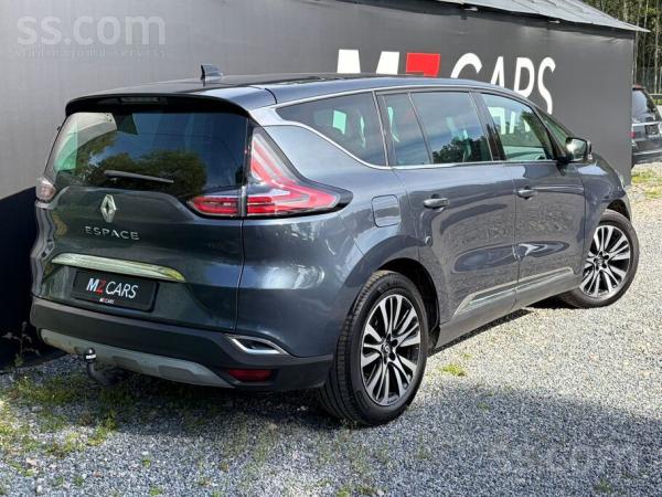 Pelēks Renault Espace 2018 Rīga, ar dzinēja tilpumu 1.60 L un nobraukumu 136 tūkst. km par 16990 €, foto 4 vietnē AUTOMOTO.COM.LV