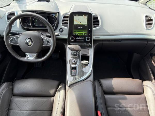 Pelēks Renault Espace 2018 Rīga, ar dzinēja tilpumu 1.60 L un nobraukumu 136 tūkst. km par 16990 €, foto 5 vietnē AUTOMOTO.COM.LV