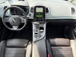 Grey Renault Espace 2018 in Riga, with an engine capacity of 1.60 L and mileage of 136 thousand km for 16990 €, photo 6 on AUTOMOTO.COM.LV