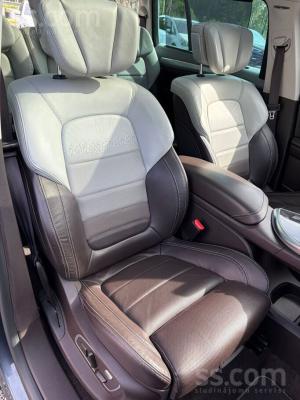 Grey Renault Espace 2018 in Riga, with an engine capacity of 1.60 L and mileage of 136 thousand km for 16990 €, photo 7 on AUTOMOTO.COM.LV