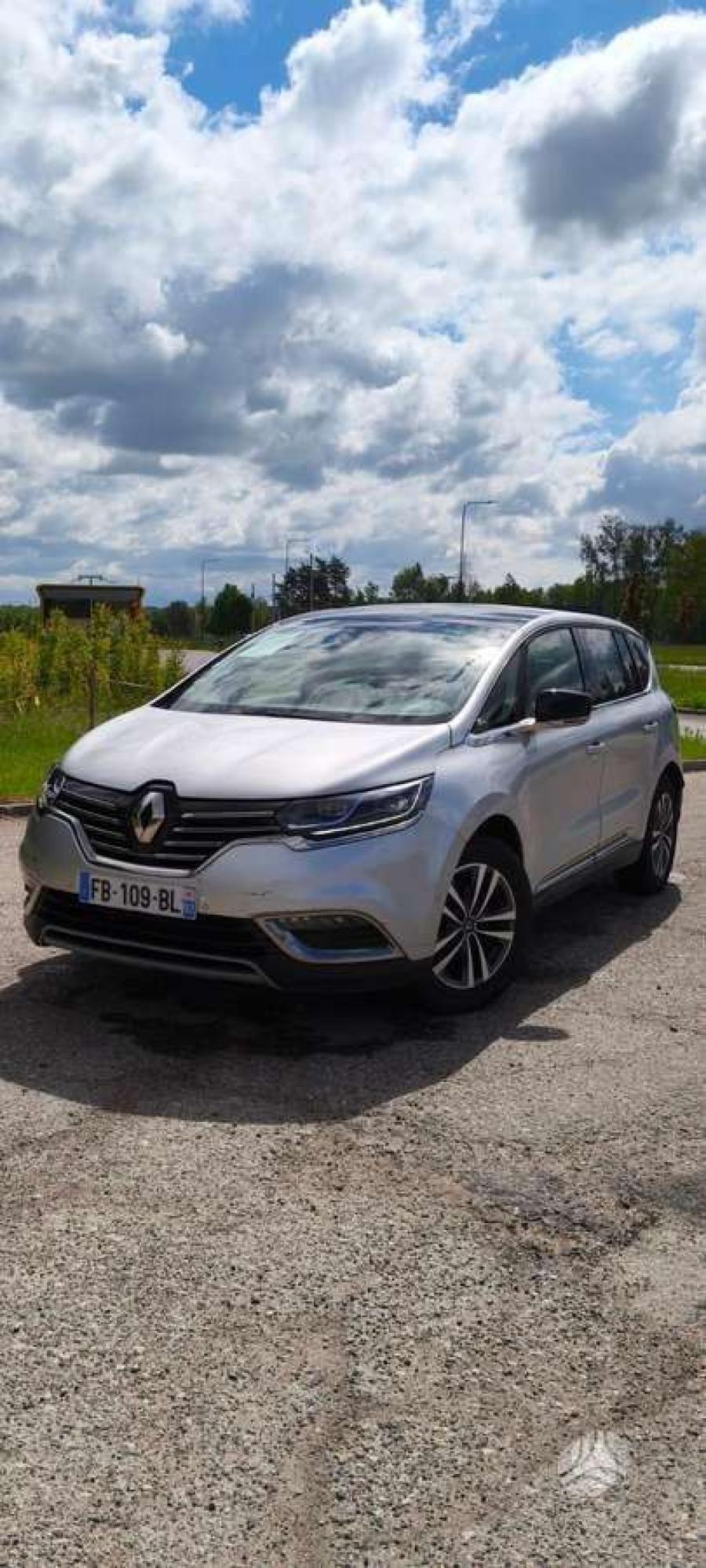 Grey Renault Espace 2018 in Kaunas, with an engine capacity of 1.60 L and mileage of 146 thousand km for 11253 €, photo 1 on AUTOMOTO.COM.LV