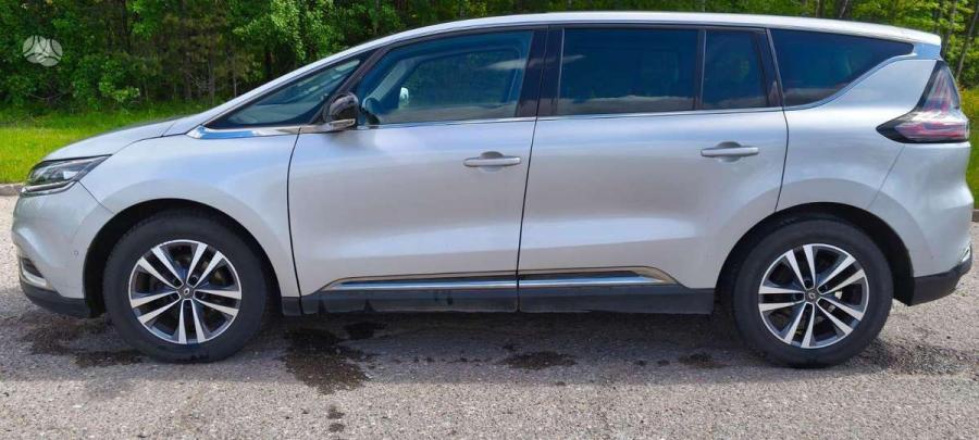 Grey Renault Espace 2018 in Kaunas, with an engine capacity of 1.60 L and mileage of 146 thousand km for 11253 €, photo 7 on AUTOMOTO.COM.LV