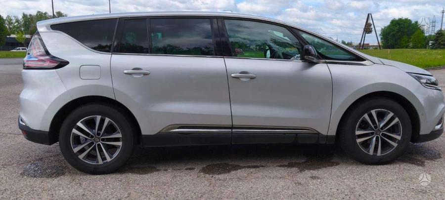 Grey Renault Espace 2018 in Kaunas, with an engine capacity of 1.60 L and mileage of 146 thousand km for 11253 €, photo 8 on AUTOMOTO.COM.LV