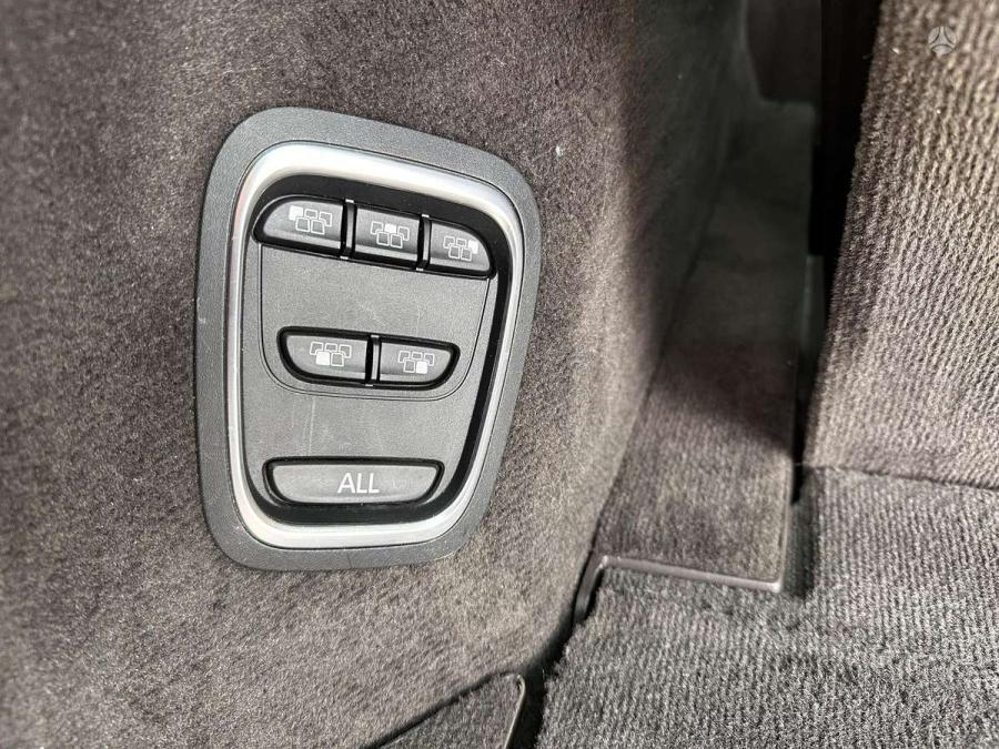 Pelēks Renault Espace 2018 Tauragė, ar dzinēja tilpumu 1.60 L un nobraukumu 176 tūkst. km par 9900 €, foto 23 vietnē AUTOMOTO.COM.LV
