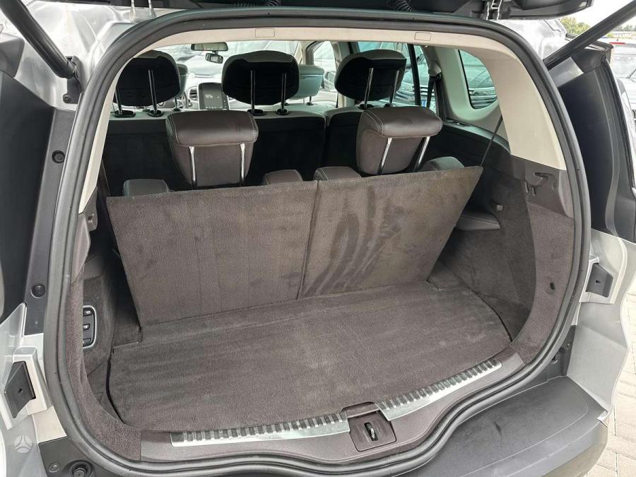 Pelēks Renault Espace 2018 Tauragė, ar dzinēja tilpumu 1.60 L un nobraukumu 176 tūkst. km par 9900 €, foto 24 vietnē AUTOMOTO.COM.LV