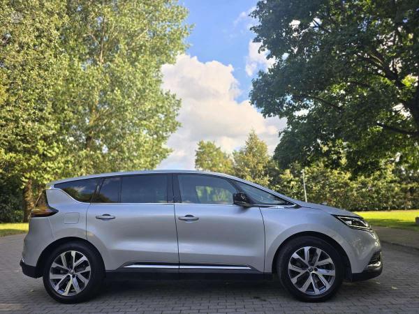 Рено Эспейс 2019 в Таураге на AUTOMOTO.COM.LV Серый Рено Эспейс 2019 в Таураге, объемом двигателя 2.00 л и пробегом 226 тыс. км за 12500 €, фото 6 на AUTOMOTO.COM.LV