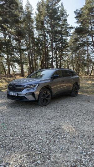 Grey Renault Espace 2024 in Riga, with an engine capacity of 1.20 L and mileage of 29 thousand km for 29300 €, photo  on AUTOMOTO.COM.LV