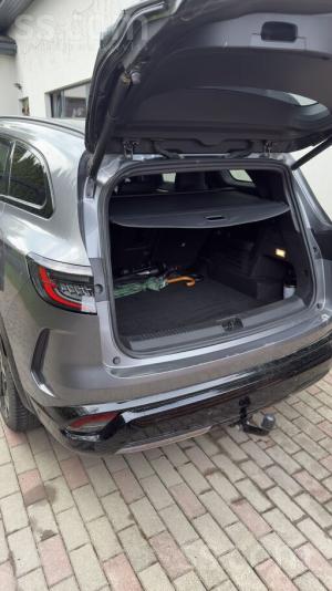 Grey Renault Espace 2024 in Riga, with an engine capacity of 1.20 L and mileage of 29 thousand km for 29300 €, photo 15 on AUTOMOTO.COM.LV