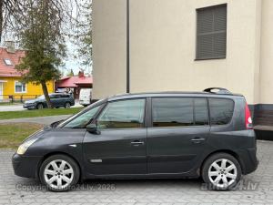 Grey Renault Espace 2003 in Rapla, with an engine capacity of 2.20 L and mileage of 309 thousand km for 1250 €, photo 6 on AUTOMOTO.COM.LV