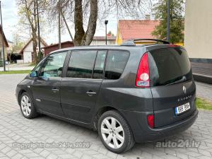 Grey Renault Espace 2003 in Rapla, with an engine capacity of 2.20 L and mileage of 309 thousand km for 1250 €, photo 7 on AUTOMOTO.COM.LV