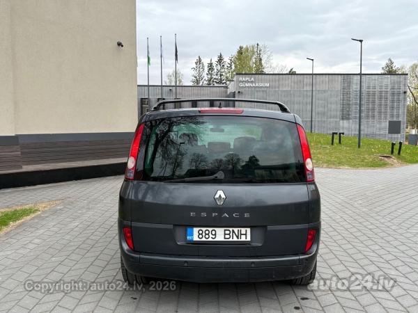 Grey Renault Espace 2003 in Rapla, with an engine capacity of 2.20 L and mileage of 309 thousand km for 1250 €, photo 8 on AUTOMOTO.COM.LV
