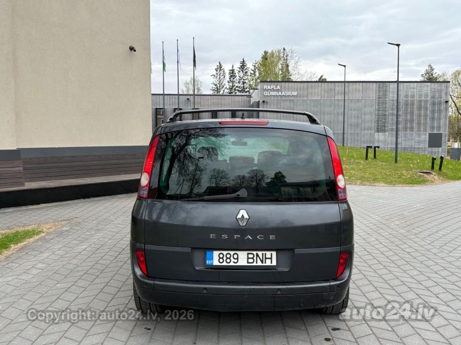 Grey Renault Espace 2003 in Rapla, with an engine capacity of 2.20 L and mileage of 309 thousand km for 1250 €, photo 9 on AUTOMOTO.COM.LV