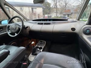 Grey Renault Espace 2003 in Rapla, with an engine capacity of 2.20 L and mileage of 309 thousand km for 1250 €, photo 16 on AUTOMOTO.COM.LV