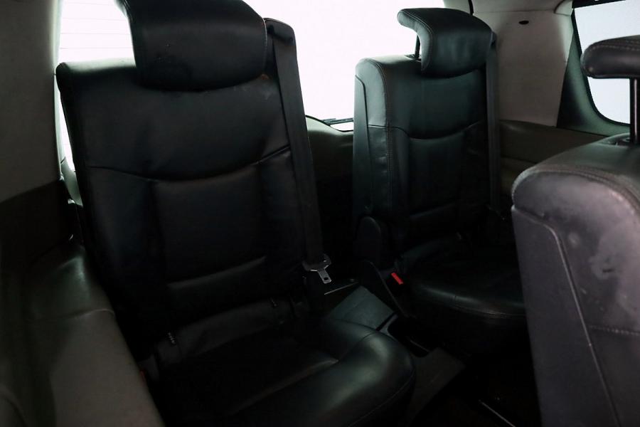 Grey Renault Espace 2003 in Tallinn, with an engine capacity of 2.20 L and mileage of 309 thousand km for 899 €, photo 18 on AUTOMOTO.COM.LV