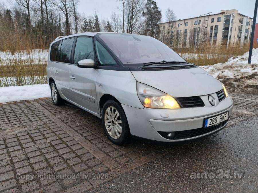 Pelēks Renault Espace 2005 Tallina, ar dzinēja tilpumu 2.20 L un nobraukumu 325 tūkst. km par 1100 €, foto 2 vietnē AUTOMOTO.COM.LV