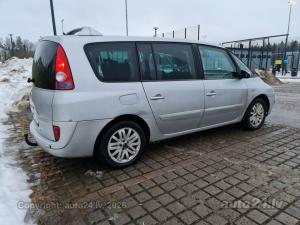 Pelēks Renault Espace 2005 Tallina, ar dzinēja tilpumu 2.20 L un nobraukumu 325 tūkst. km par 1100 €, foto 4 vietnē AUTOMOTO.COM.LV