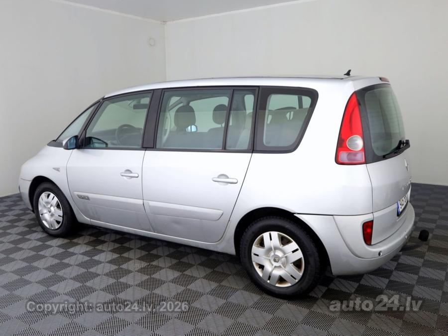 Grey Renault Espace 2005 in Tallinn, with an engine capacity of 2.00 L and mileage of 204 thousand km for 899 €, photo 5 on AUTOMOTO.COM.LV