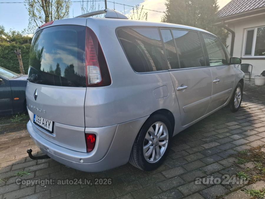 Grey Renault Espace 2006 in Tallinn, with an engine capacity of 2.00 L and mileage of 269 thousand km for 2200 €, photo 3 on AUTOMOTO.COM.LV