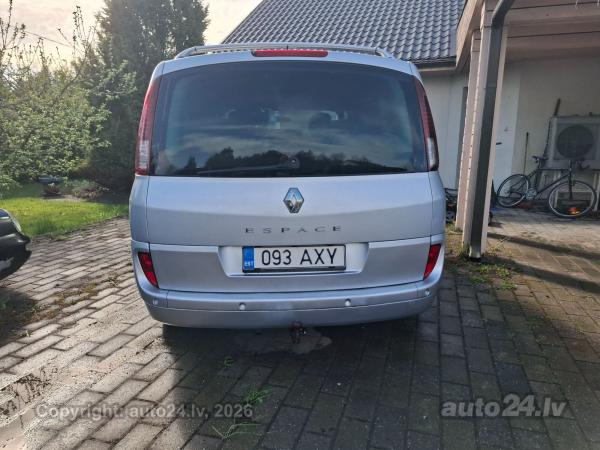 Grey Renault Espace 2006 in Tallinn, with an engine capacity of 2.00 L and mileage of 269 thousand km for 2200 €, photo 3 on AUTOMOTO.COM.LV