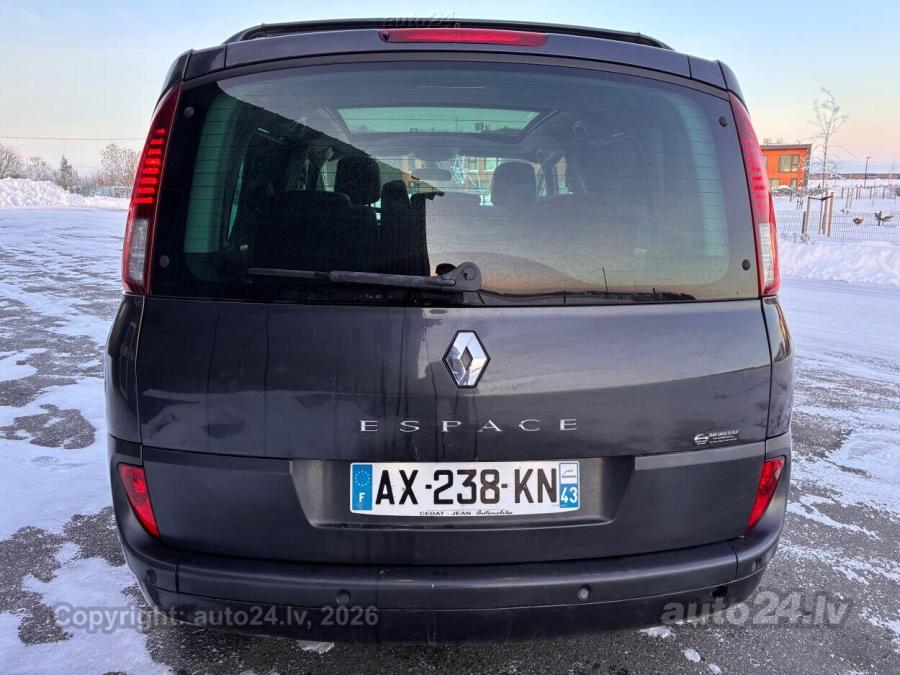 Pelēks Renault Espace 2011 Tallina, ar dzinēja tilpumu 2.00 L un nobraukumu 229 tūkst. km par 3599 €, foto 6 vietnē AUTOMOTO.COM.LV