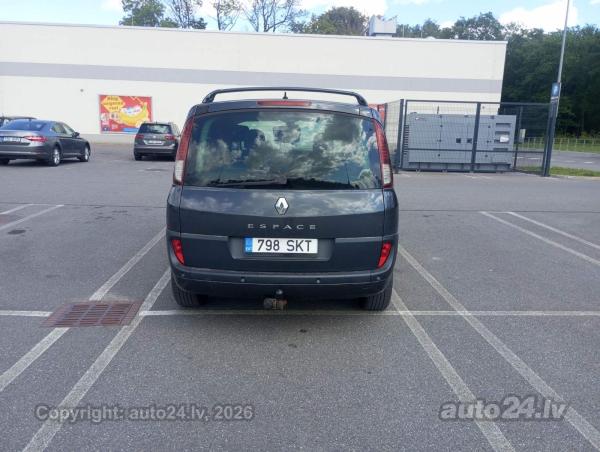 Pelēks Renault Espace 2011 Narva, ar dzinēja tilpumu 2.00 L un nobraukumu 2 tūkst. km par 5499 €, foto 5 vietnē AUTOMOTO.COM.LV