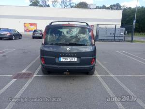 Pelēks Renault Espace 2011 Narva, ar dzinēja tilpumu 2.00 L un nobraukumu 2 tūkst. km par 5499 €, foto 6 vietnē AUTOMOTO.COM.LV