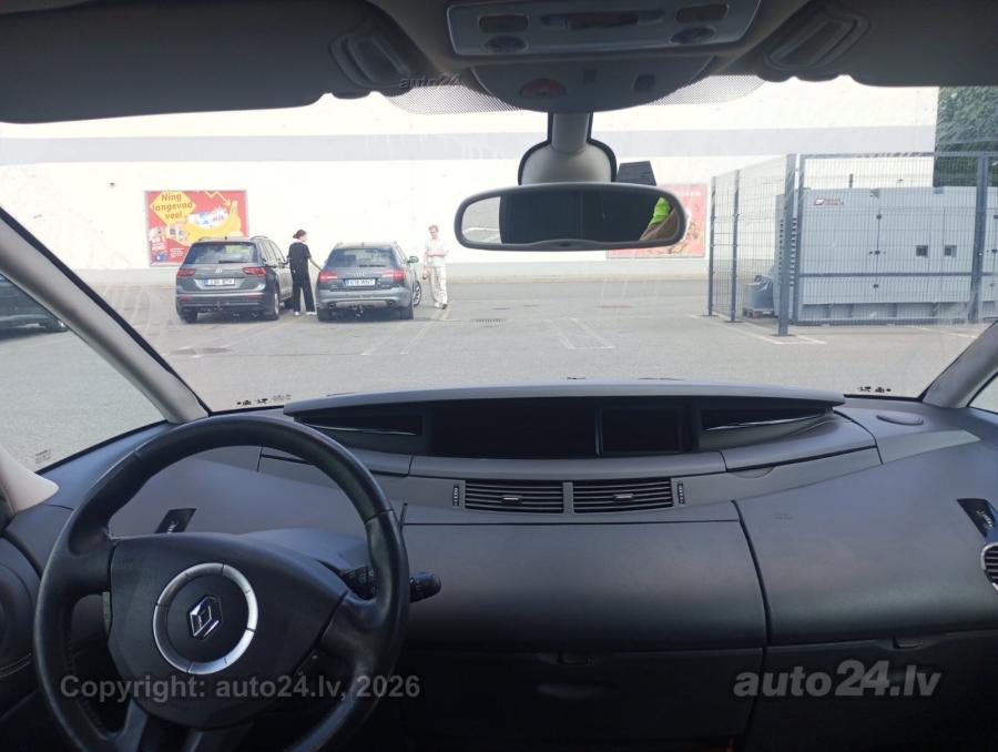 Pelēks Renault Espace 2011 Narva, ar dzinēja tilpumu 2.00 L un nobraukumu 2 tūkst. km par 5499 €, foto 10 vietnē AUTOMOTO.COM.LV