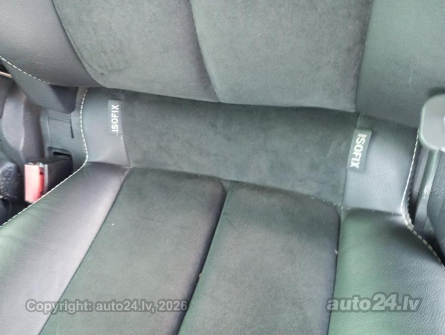 Pelēks Renault Espace 2011 Narva, ar dzinēja tilpumu 2.00 L un nobraukumu 2 tūkst. km par 5499 €, foto 15 vietnē AUTOMOTO.COM.LV