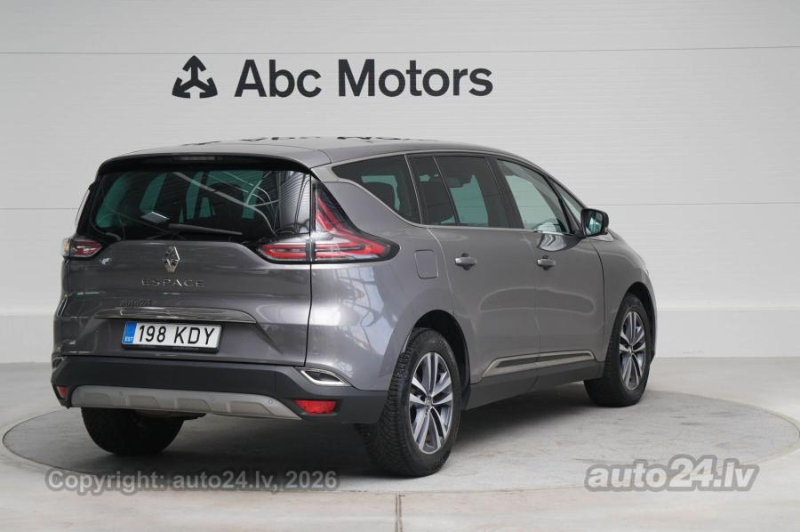 Grey Renault Espace 2017 in Tallinn, with an engine capacity of 1.60 L and mileage of 244 thousand km for 9900 €, photo 5 on AUTOMOTO.COM.LV
