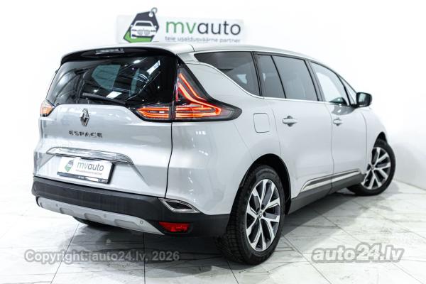 Grey Renault Espace 2018 in Tallinn, with an engine capacity of 1.60 L and mileage of 200 thousand km for 12990 €, photo 9 on AUTOMOTO.COM.LV