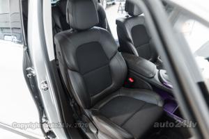 Pelēks Renault Espace 2018 Tallina, ar dzinēja tilpumu 1.60 L un nobraukumu 200 tūkst. km par 12990 €, foto 19 vietnē AUTOMOTO.COM.LV