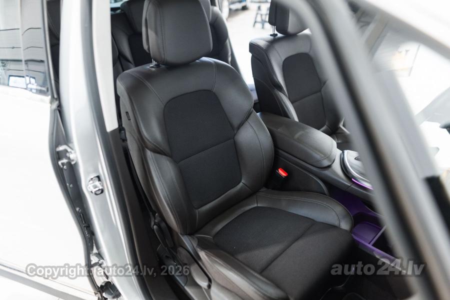 Pelēks Renault Espace 2018 Tallina, ar dzinēja tilpumu 1.60 L un nobraukumu 200 tūkst. km par 12990 €, foto 19 vietnē AUTOMOTO.COM.LV