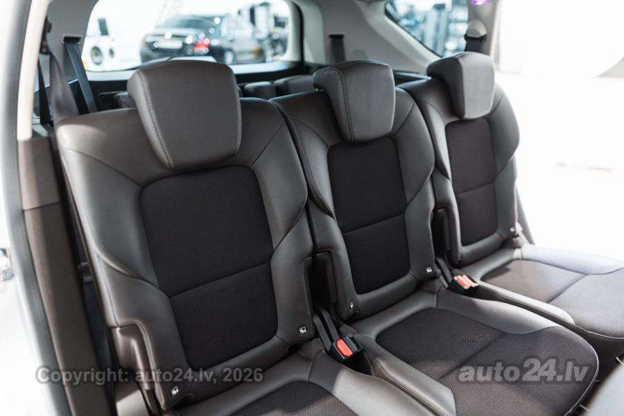 Pelēks Renault Espace 2018 Tallina, ar dzinēja tilpumu 1.60 L un nobraukumu 200 tūkst. km par 12990 €, foto 22 vietnē AUTOMOTO.COM.LV