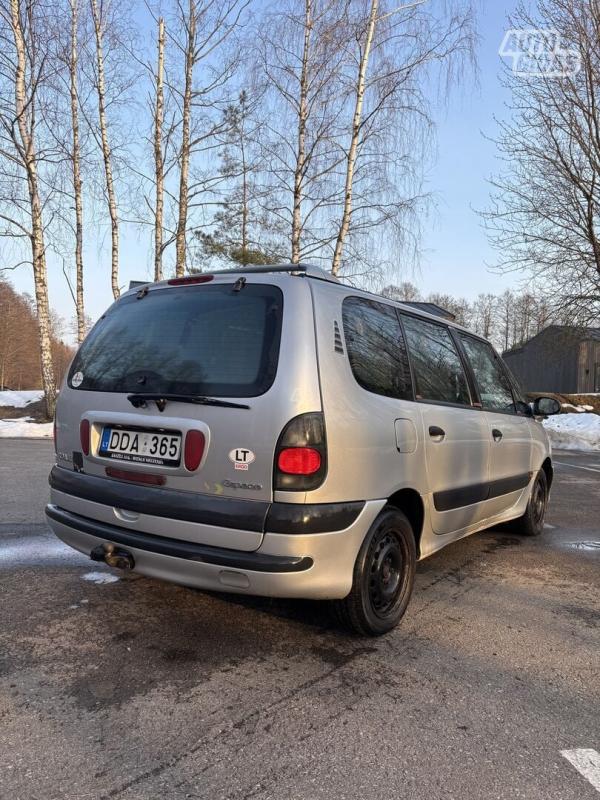 Renault Espace 1997 in Ignalina, with an engine capacity of 2.20 L and mileage of 325 thousand km for 750 €, photo 4 on AUTOMOTO.COM.LV