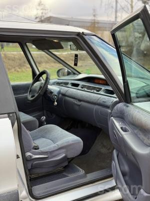 Renault Espace 1999 Kuldīga, ar dzinēja tilpumu 2.00 L un nobraukumu 300 tūkst. km par 1550 €, foto 14 vietnē AUTOMOTO.COM.LV
