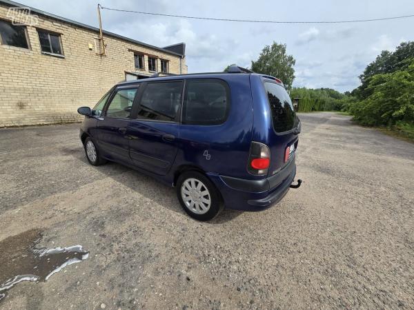 Renault Espace 2001 in Jurbarkas, with an engine capacity of 2.20 L and mileage of 245 thousand km for 1250 €, photo 4 on AUTOMOTO.COM.LV