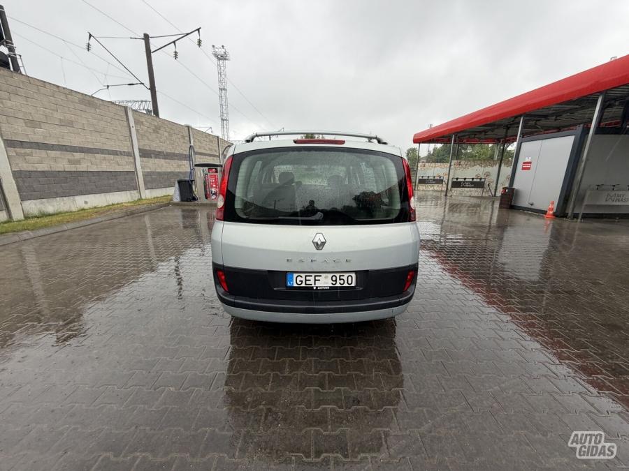 Renault Espace 2003 in Vilnius, with an engine capacity of 2.20 L and mileage of 325 thousand km for 900 €, photo 8 on AUTOMOTO.COM.LV