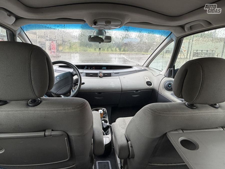 Renault Espace 2003 in Vilnius, with an engine capacity of 2.20 L and mileage of 325 thousand km for 900 €, photo 9 on AUTOMOTO.COM.LV