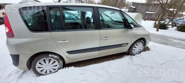 Renault Espace 2004 Daugavpils, ar dzinēja tilpumu 2.20 L un nobraukumu 225 tūkst. km par 1450 €, foto 5 vietnē AUTOMOTO.COM.LV