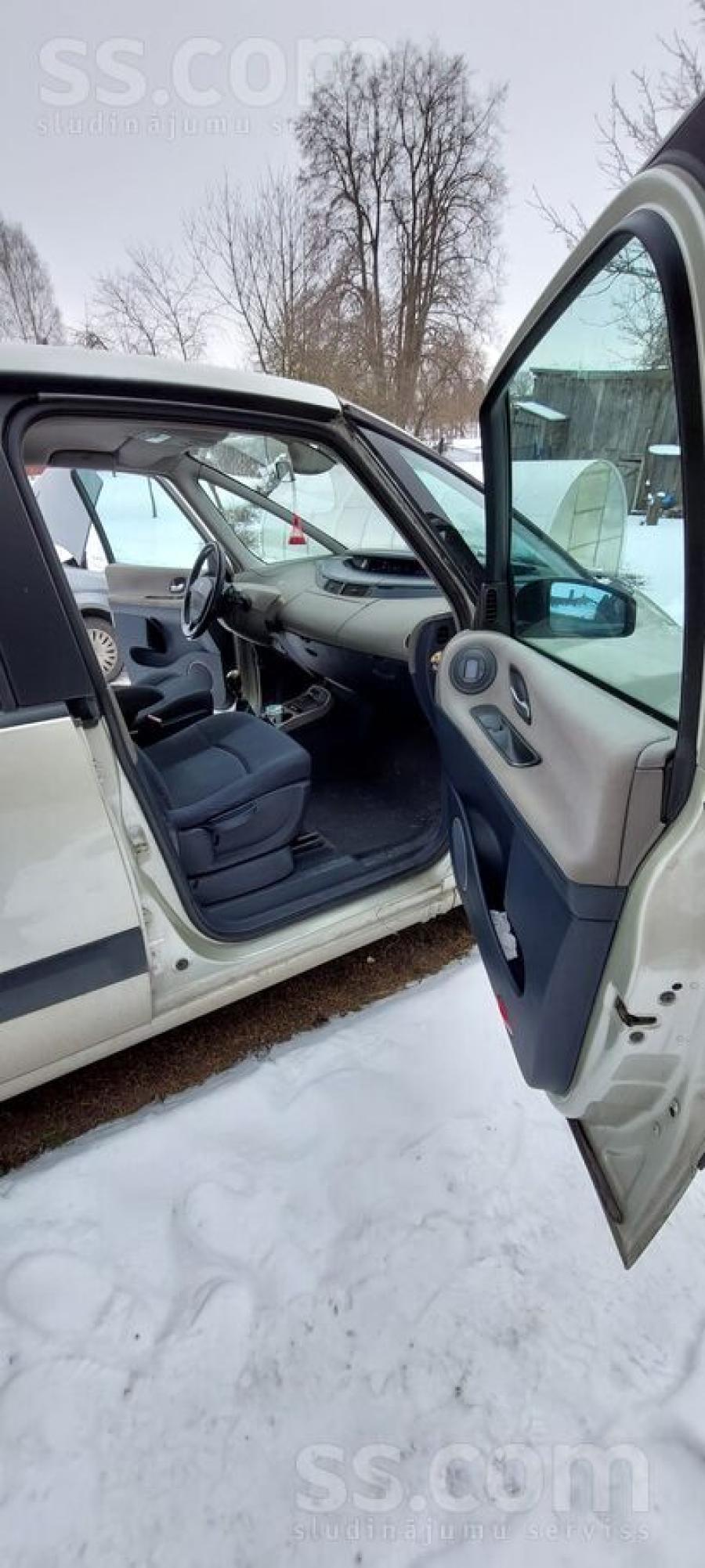Renault Espace 2004 Daugavpils, ar dzinēja tilpumu 2.20 L un nobraukumu 225 tūkst. km par 1450 €, foto 11 vietnē AUTOMOTO.COM.LV