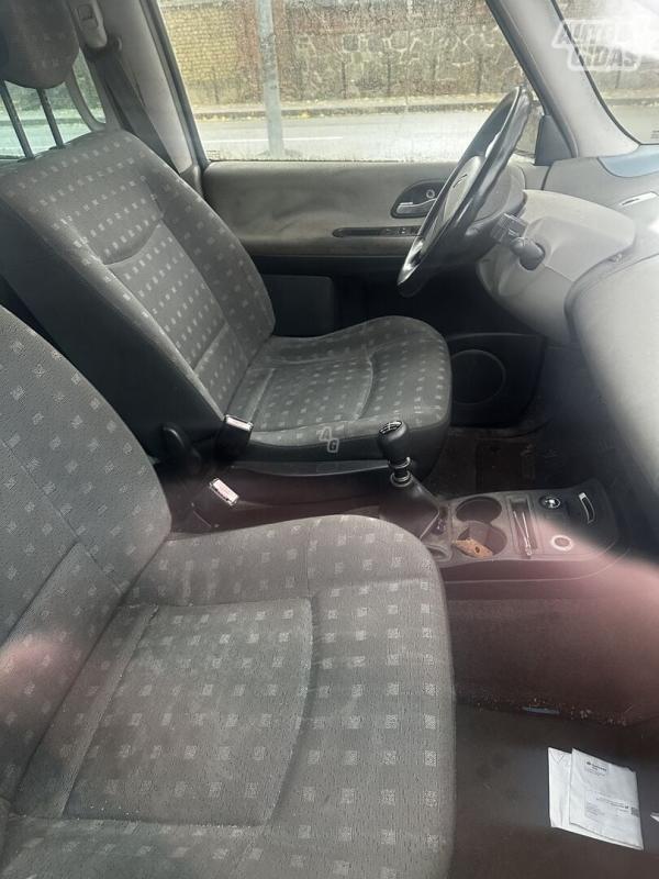 Renault Espace 2005 Rietavas, ar dzinēja tilpumu 1.90 L un nobraukumu 190 tūkst. km par 500 €, foto 4 vietnē AUTOMOTO.COM.LV